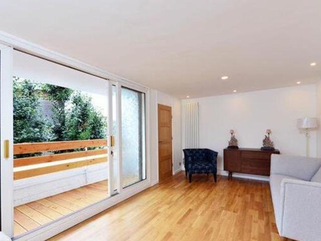 3 Bedroom Duplex For Sale In Docklands