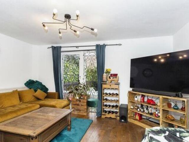3 Bedroom Duplex For Sale In London