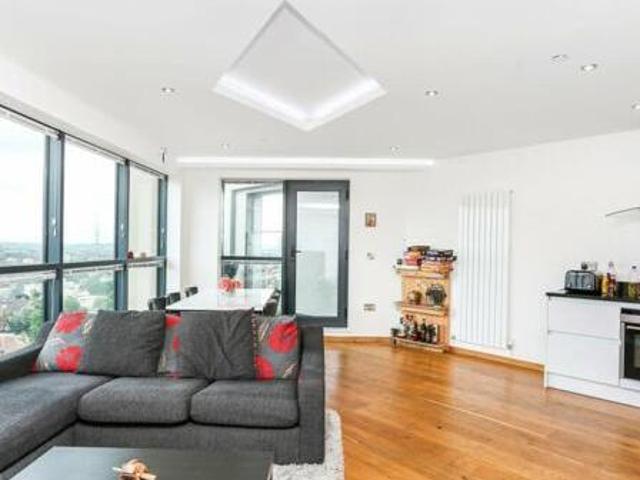 3 Bedroom Duplex For Sale In London