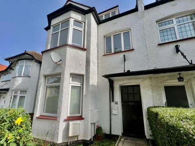 3 Bedroom Duplex For Sale In London