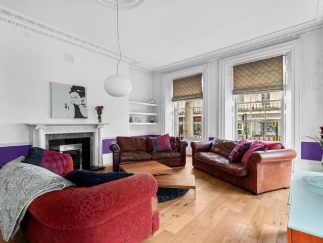 3 bedroom duplex for sale in The Parade, Leamington Spa, CV32