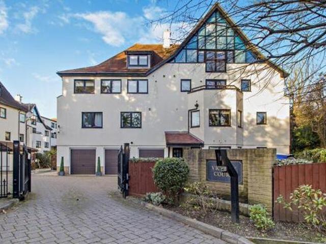 3 Bedroom Duplex For Sale In 1 Carew Road
