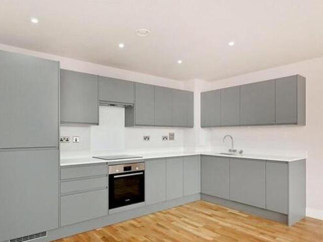 3 Bedroom Duplex For Sale In 590a Green Lanes, Harrin Ladder