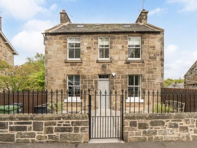 3 bedroom duplex for sale
