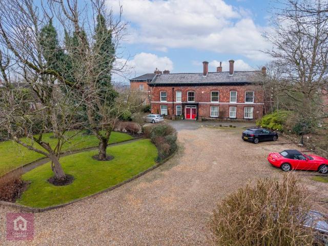 3 bedroom flat for sale