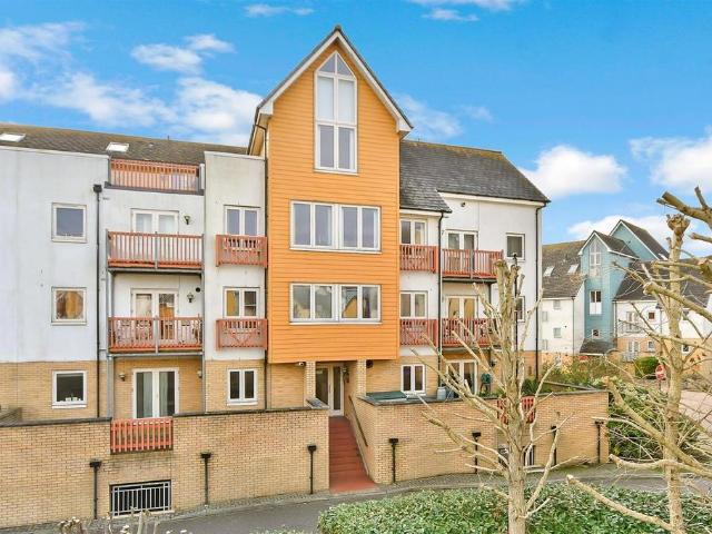 3 bedroom duplex for sale