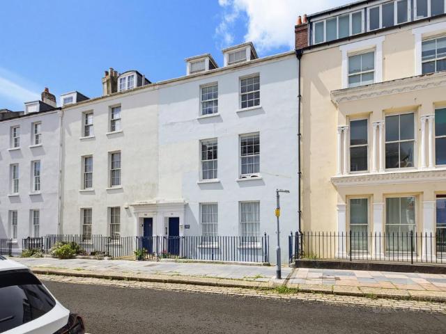 3 bedroom duplex for sale