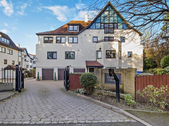 3 bedroom duplex for sale