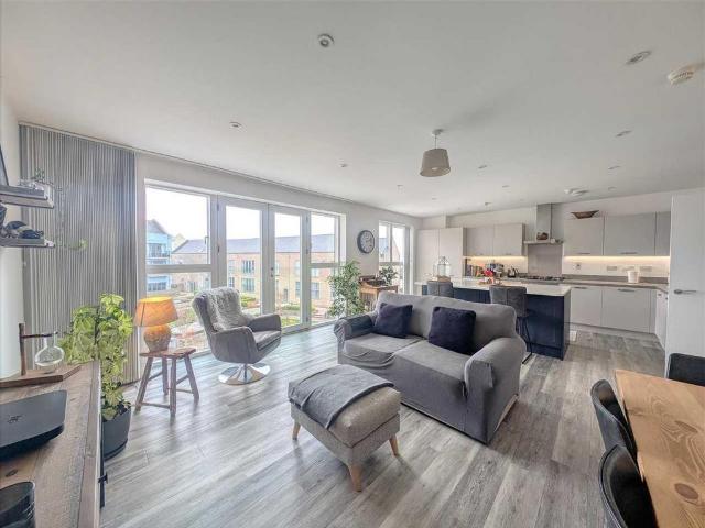 3 bedroom duplex for sale