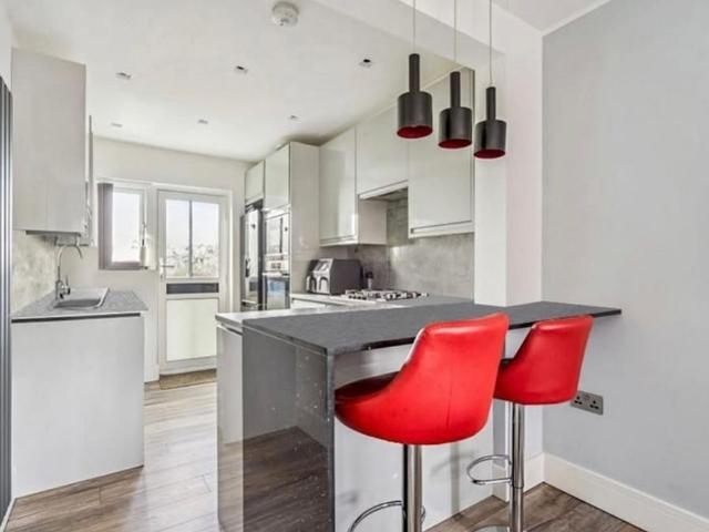 3 bedroom duplex for sale