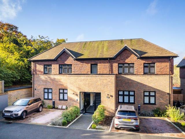 3 bedroom duplex for sale