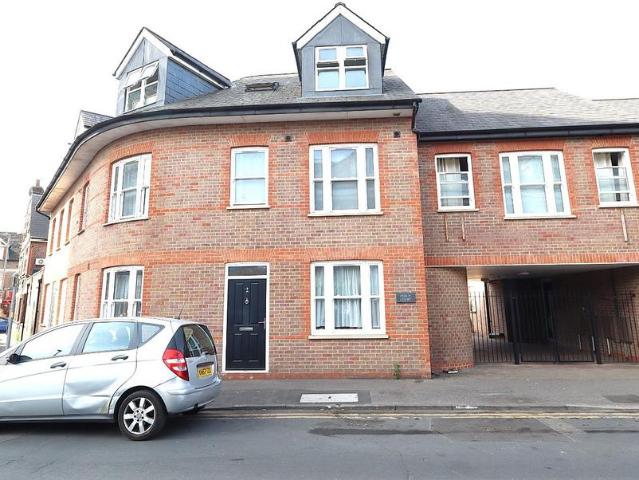3 bedroom duplex for sale