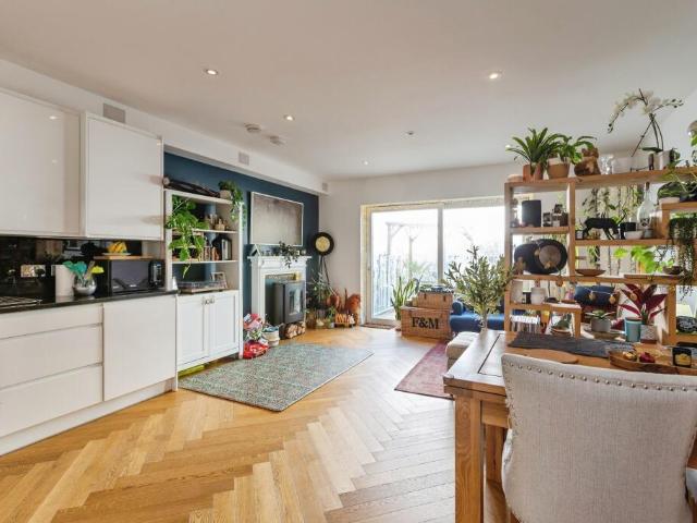 3 bedroom duplex for sale