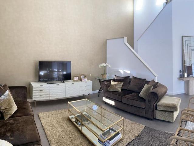 3 bedroom duplex to rent