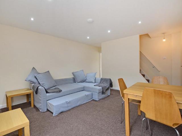 3 bedroom duplex to rent