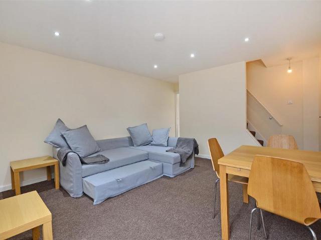 3 bedroom duplex to rent