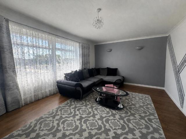 3 bedroom duplex to rent
