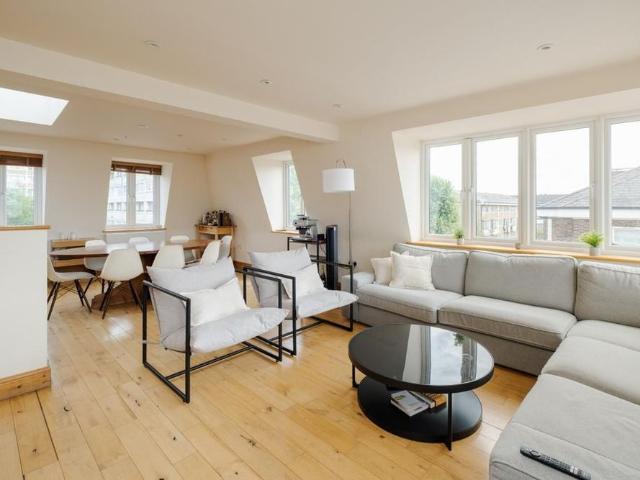 3 bedroom duplex to rent