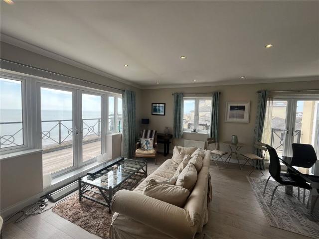 3 bedroom duplex to rent Macquarie Quay, Eastbourne, East Sussex, BN23