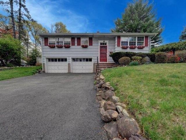 3 bedroom, Emerson NJ 07630 102280704