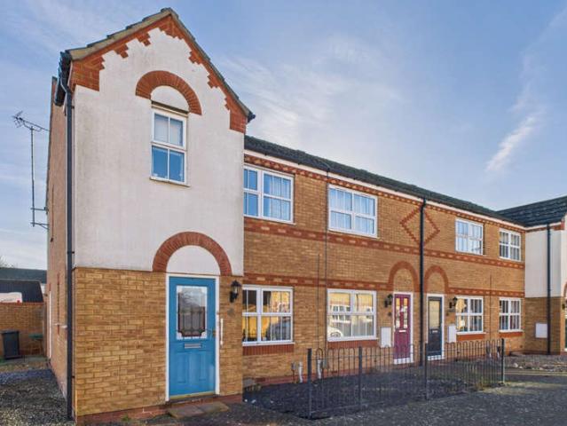3 Bedroom End Of Terrace House
