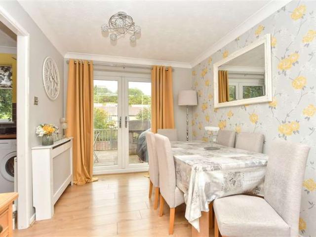 3 Bedroom End Of Terrace House
