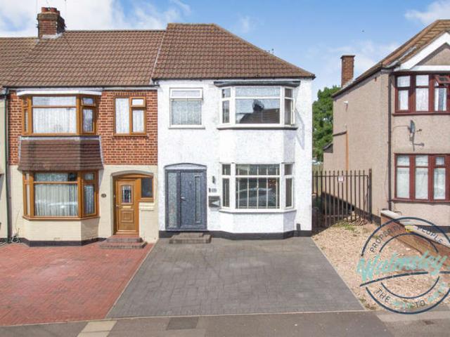 3 Bedroom End Of Terrace House