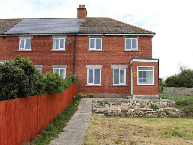 3 Bedroom End Of Terrace House