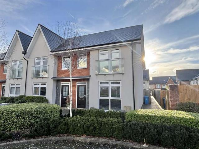 3 Bedroom End Of Terrace House