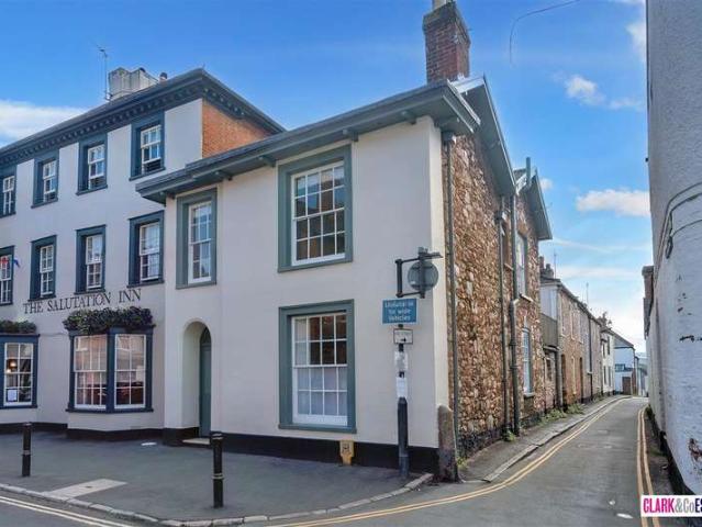 3 Bedroom End Of Terrace House