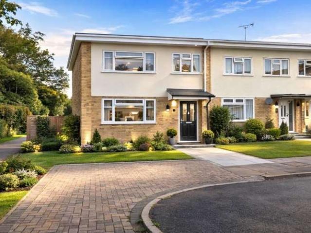 3 Bedroom End Of Terrace House