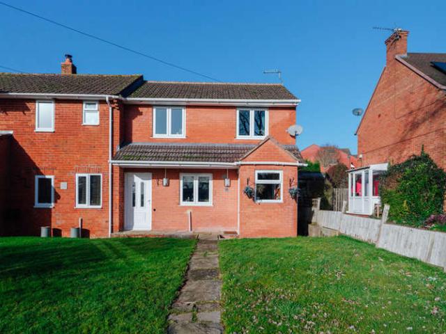3 Bedroom End Of Terrace House