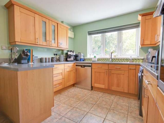 3 Bedroom End Of Terrace House