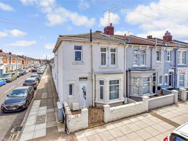 3 Bedroom End Of Terrace House