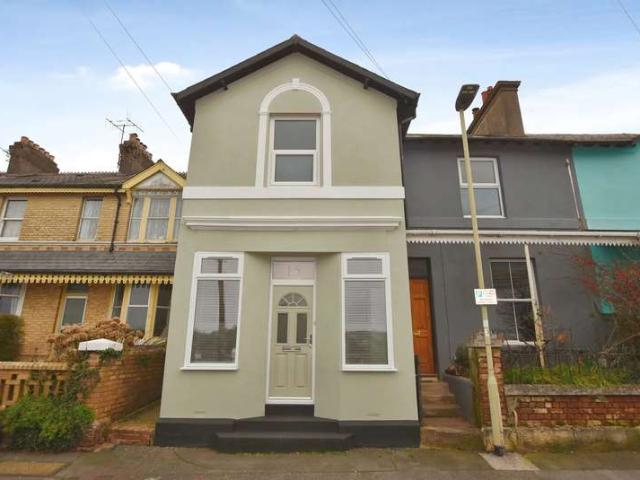 3 Bedroom End Of Terrace House