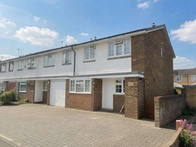 3 Bedroom End Of Terrace House