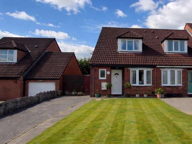 3 Bedroom End Of Terrace House