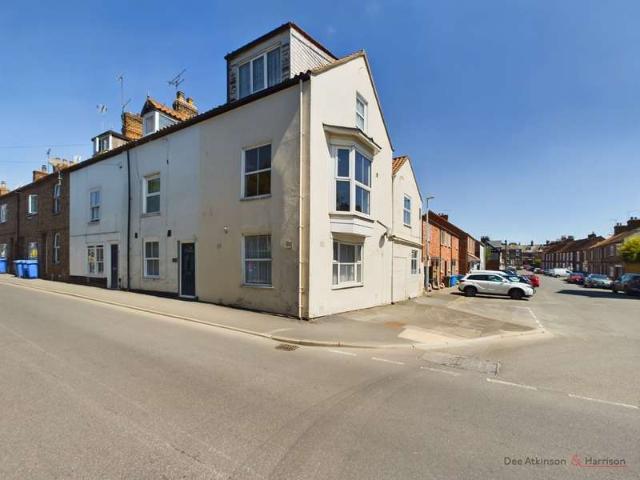 3 Bedroom End Of Terrace House