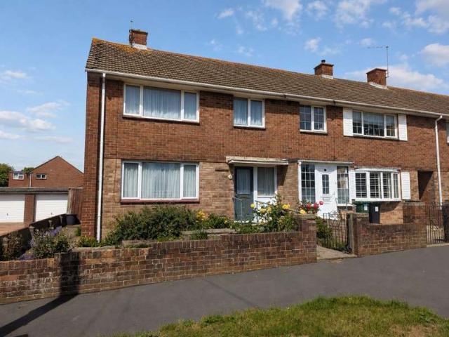 3 Bedroom End Of Terrace House