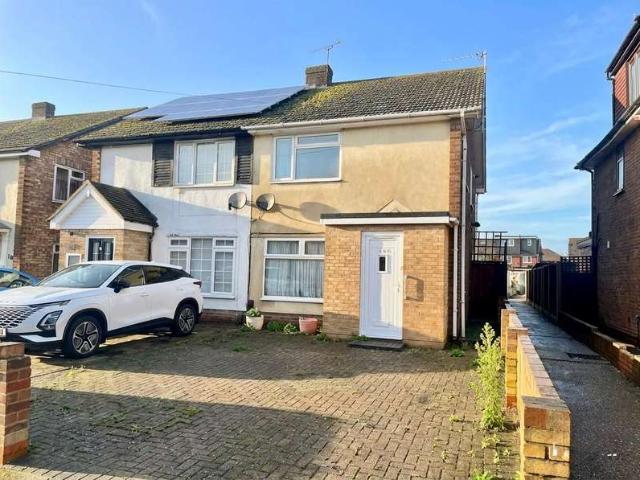 3 Bedroom End Of Terrace House