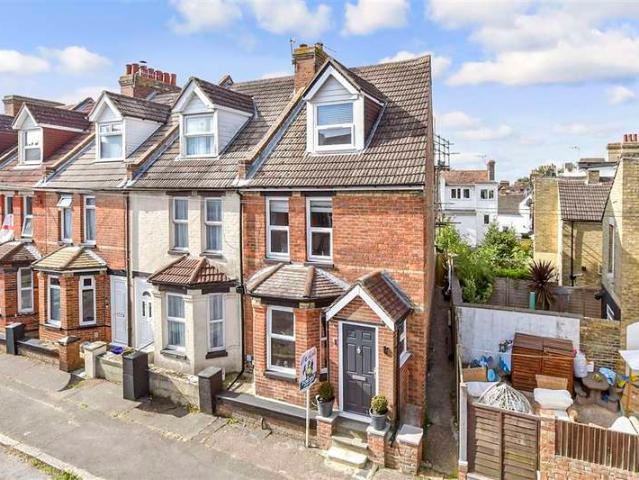 3 Bedroom End Of Terrace House