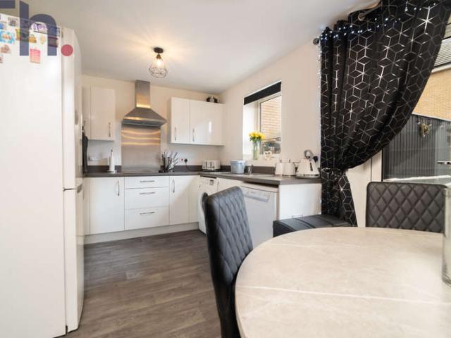 3 Bedroom End Of Terrace House