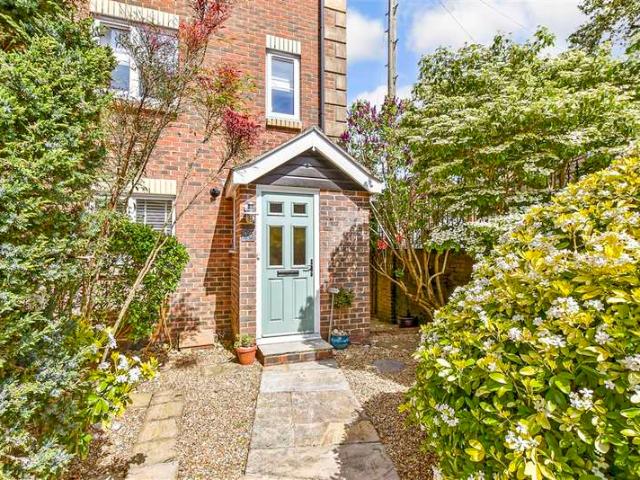 3 Bedroom End Of Terrace House