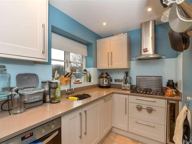 3 Bedroom End Of Terrace House