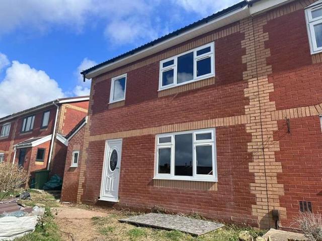 3 Bedroom End Of Terrace House