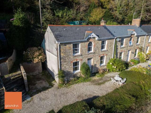 3 Bedroom End Of Terrace House