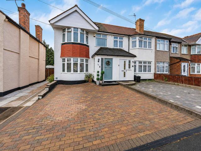 3 Bedroom End Of Terrace House