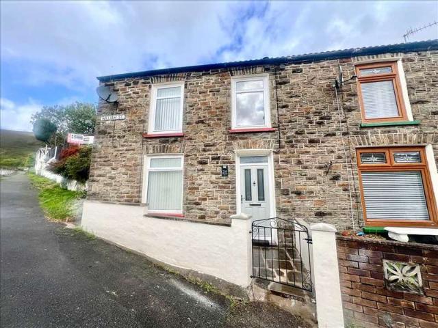 3 Bedroom End Of Terrace House