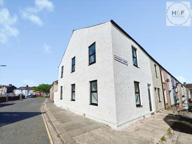 3 Bedroom End Of Terrace House