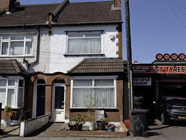 3 Bedroom End Of Terrace House